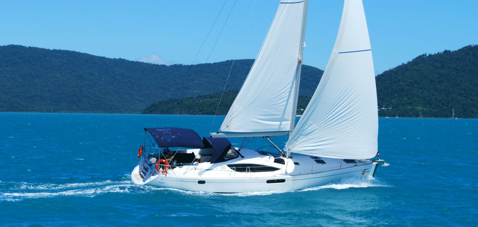 Jeanneau 50 banner - Whitsunday Escape