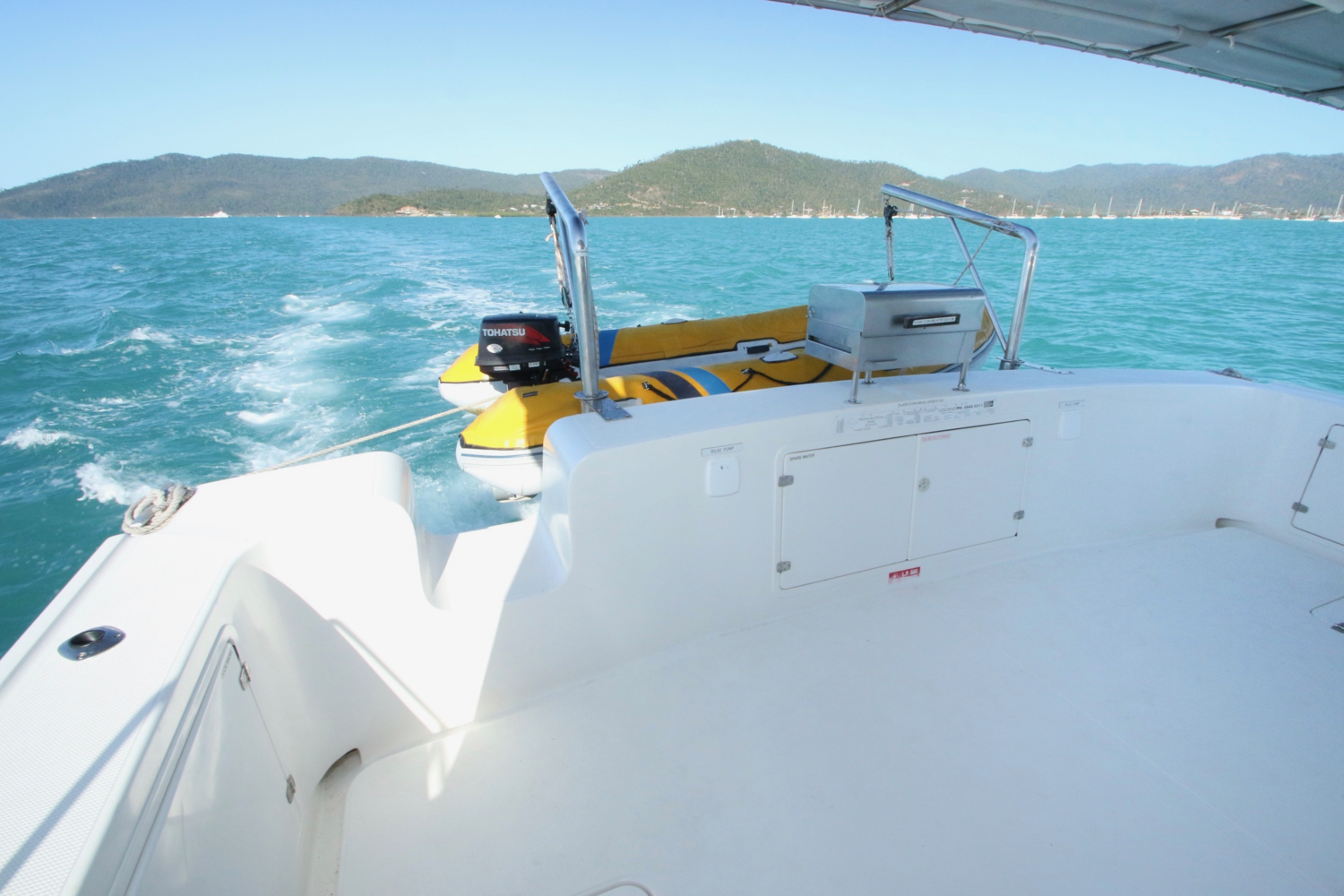 Scimitar 1010 cockpit BBQ dinghy - Whitsunday Escape